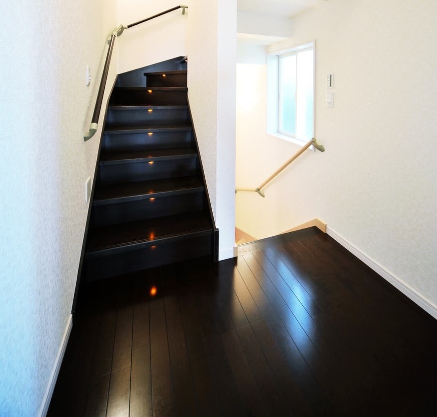 見晴らしよい屋上と低い出入り部屋の写真4