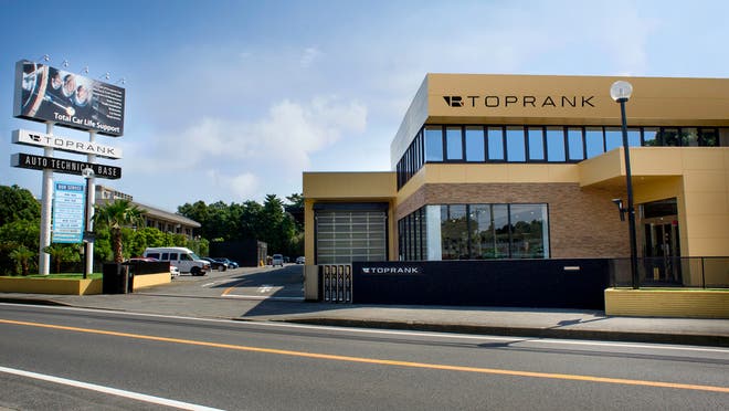 国家指定整備工場、販売店・ショールーム、自動車人財開発ができるセミナールームが揃った「オートテクニカルベース」【全体貸出】の写真3