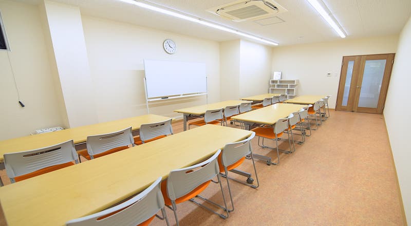 【京成線 お花茶屋駅】徒歩5分！プロジェクター有！WIFI無料！会議・研修・写真撮影・控室などに！