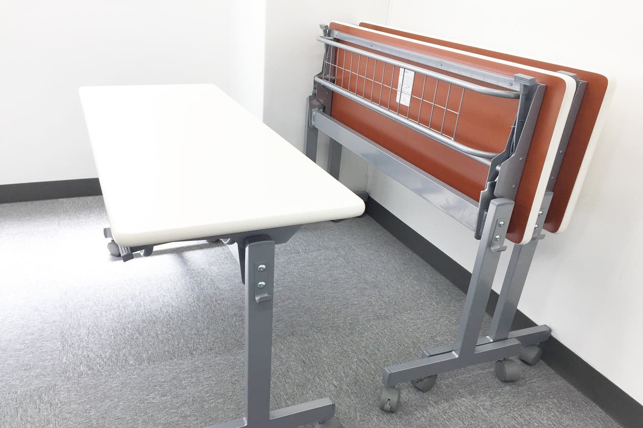 新宿駅から徒歩3分駅近中規模会議室 32人まで セミナー 会議 オフ会など最適なスペースですの写真9