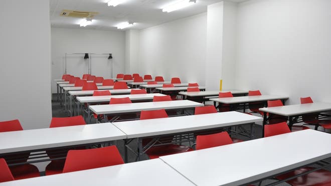 【大宮】広々ゆったり使えます!セミナーや研修におすすめの大会議室(41名)の写真1