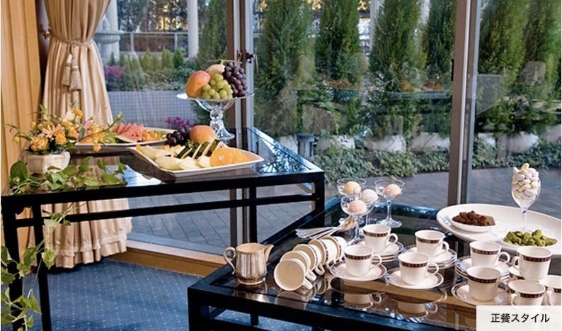 ガーデンコート（3階）〜ブルーとベージュを基調とした落ち着いた雰囲気のバンケット〜の写真2