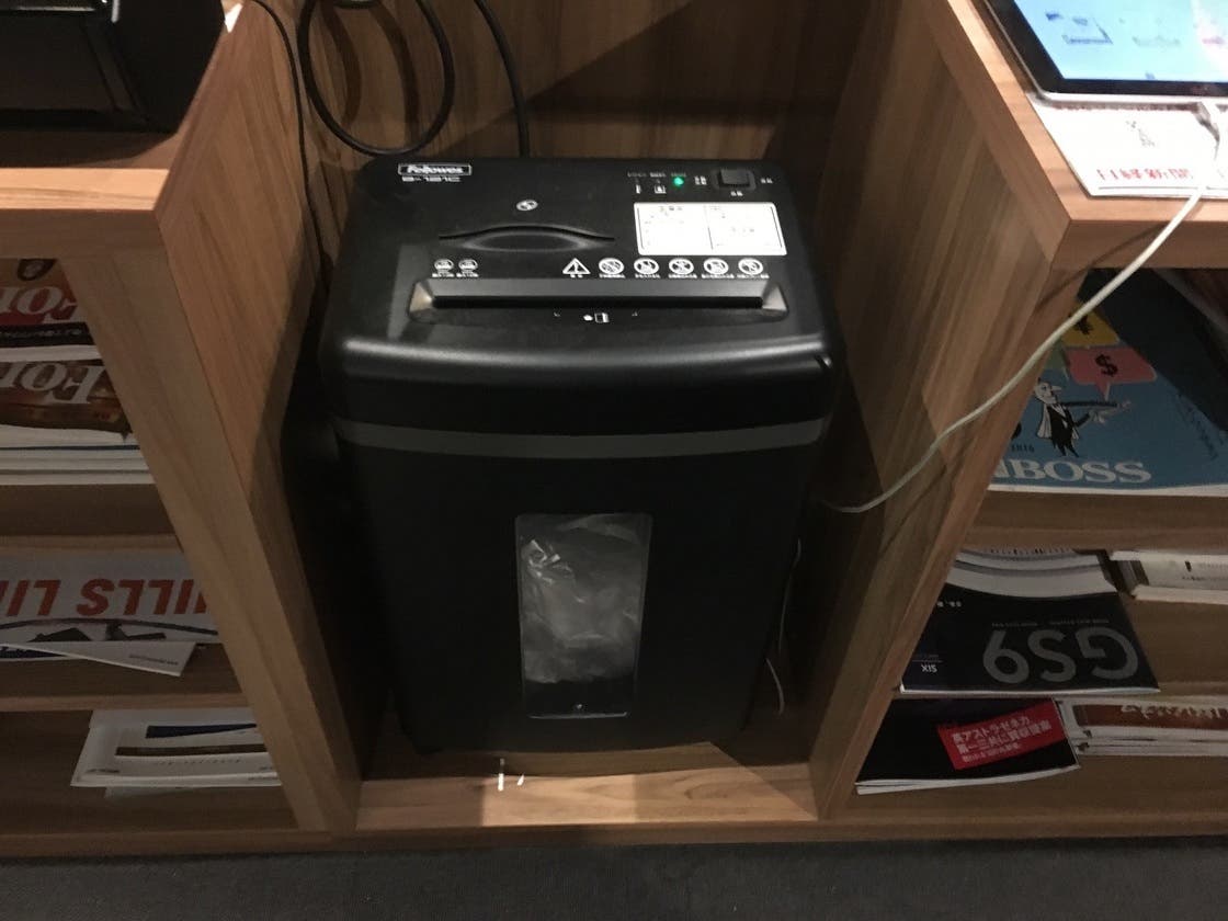 【10名会議室RoomB】新橋駅徒歩1分！/モニター/Wi-Fi/充電器/テレワークやWeb会議に最適の写真20