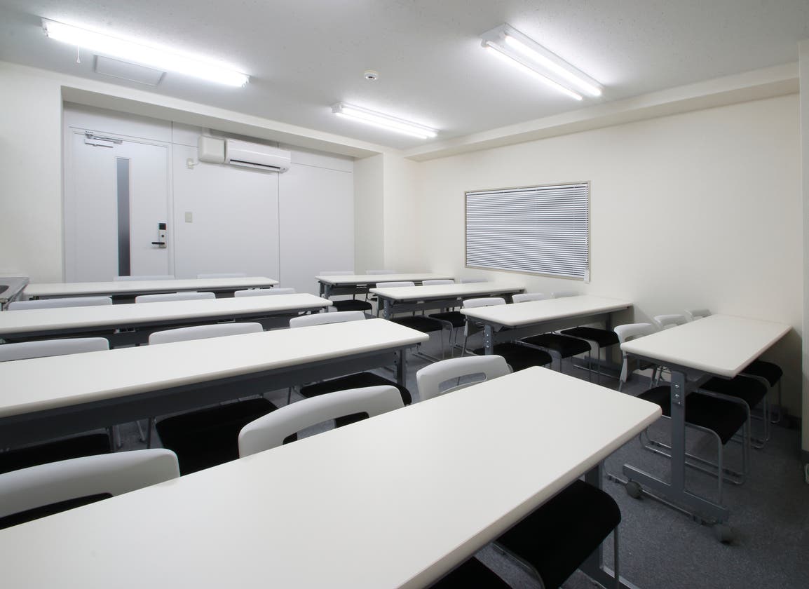 【ROOMs第6会議室】水道橋駅西口2分 最大22名/光回線/会議/ボドゲ/セミナー/施術ベット4台/研修/撮影【安い・綺麗】の写真6