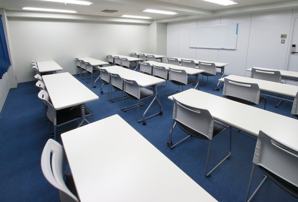  【ROOMs第4会議室】錦糸町駅北口3分 最大32名/光回線/会議/ボドゲ/セミナー/面接/研修/撮影（物撮り）【安い・綺麗】の写真4