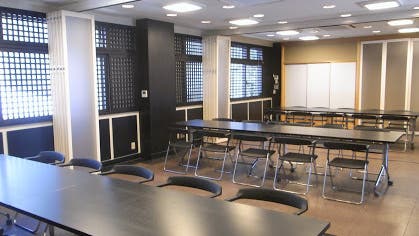 【蔵前】駅からすぐ!シックな高級感のある貸し会議室+ロビー(2F Cルーム+ロビー 30名)の写真1