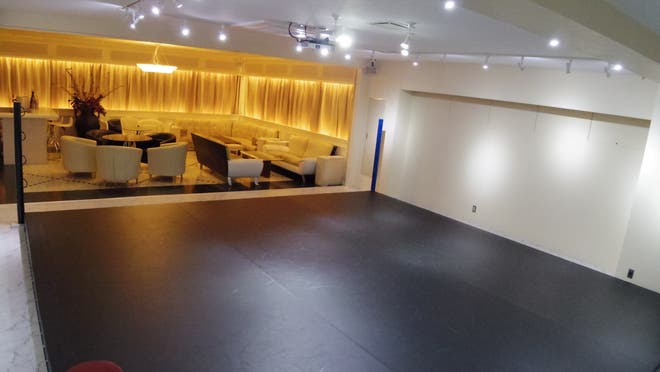 【横浜駅徒歩圏内】60人収容可能なレンタルスペースでオリジナルパーティーを開催しませんか!?の写真2