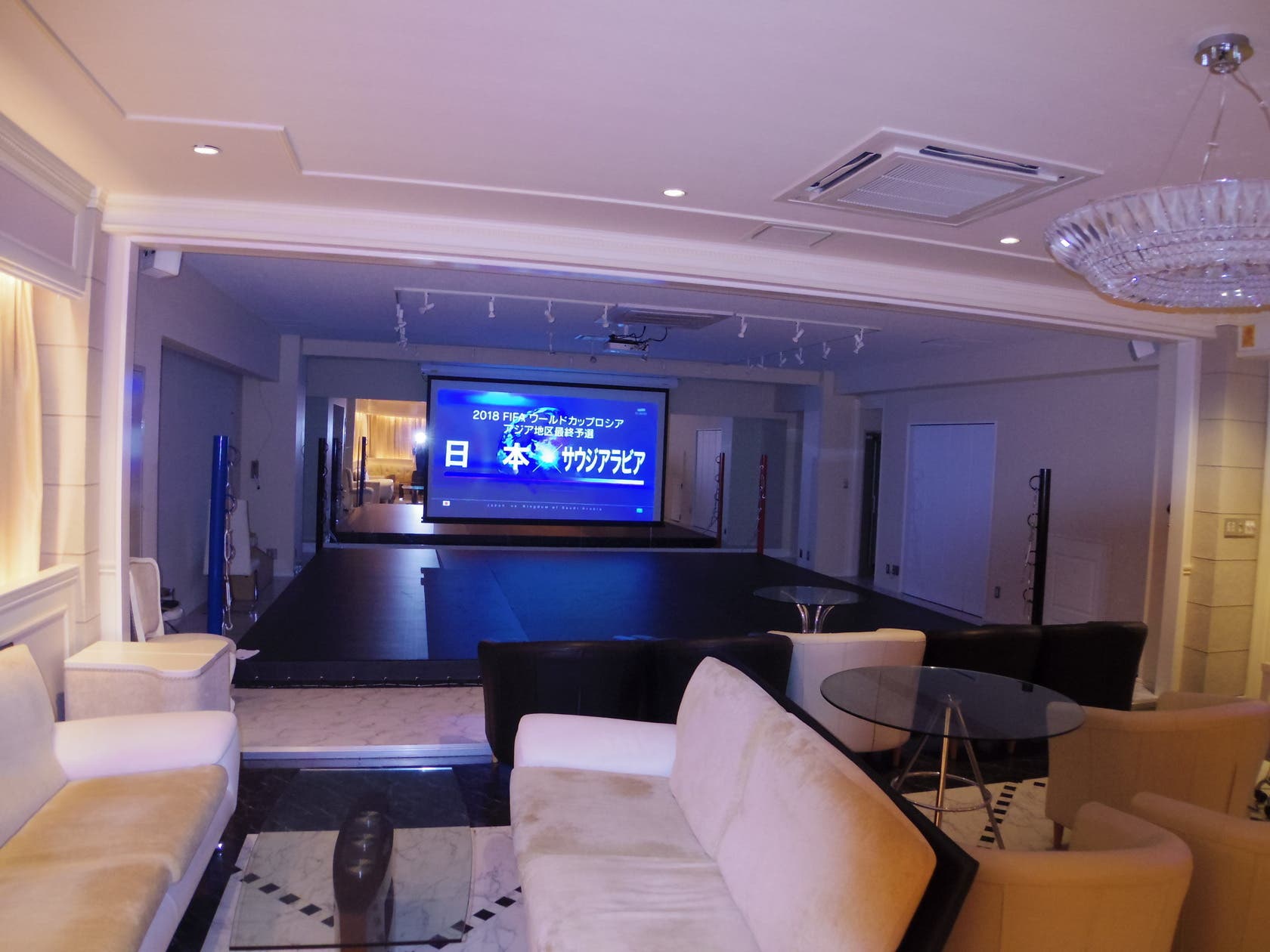 【横浜駅徒歩圏内】60人収容可能なレンタルスペースでオリジナルパーティーを開催しませんか！？の写真7