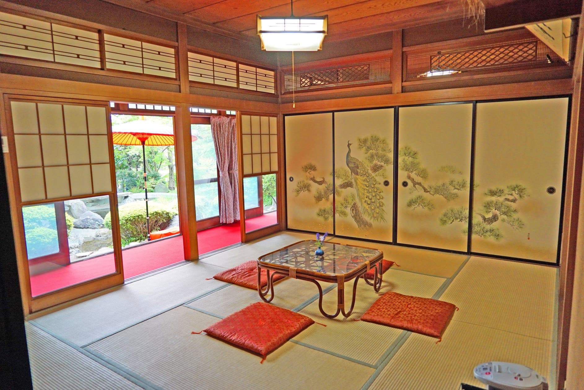 横浜【日本庭園と古民家】飯田屋〜iidayajapan〜東京から20分、竹林を抜けると別世界。四季折々の花々がお迎え致します〜の写真12