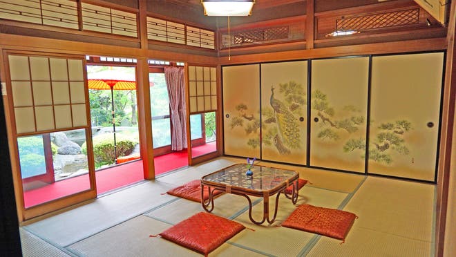 横浜【日本庭園と古民家】飯田屋〜iidayajapan〜東京から20分、竹林を抜けると別世界。四季折々の花々がお迎え致します〜の写真12