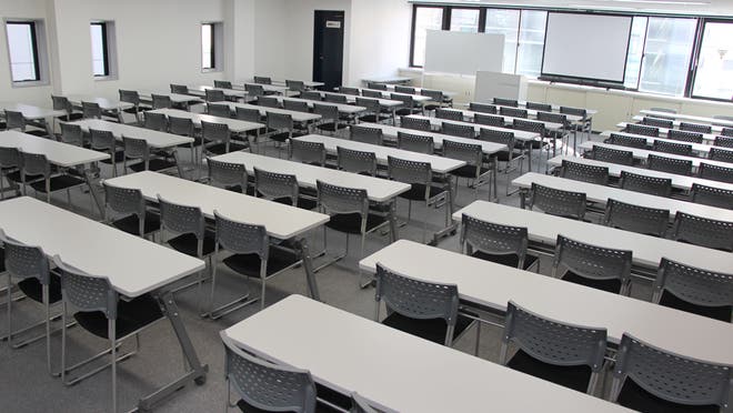 【名古屋駅徒歩5分】駅近☆24時間365日ご利用可能☆Wi-Fi無料 4F大会議室 100名の写真1