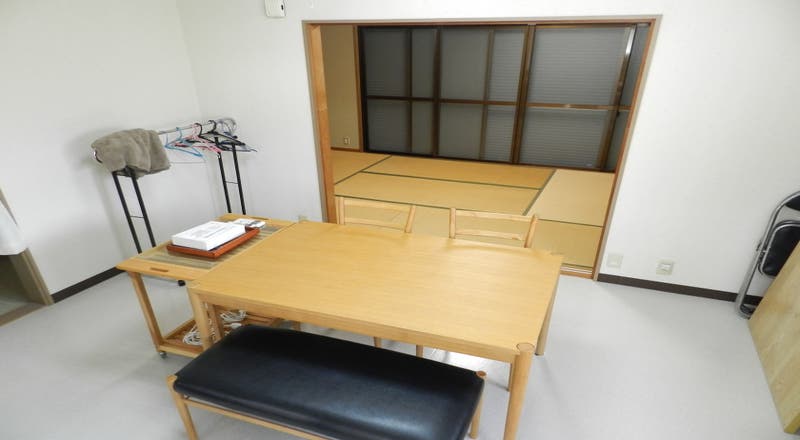 【駐車場有】幅広い用途で利用できる格安レンタルスペース、電源・Wi-Fi、飲食持ち込み可