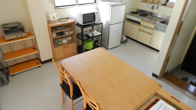 【駐車場有】幅広い用途で利用できる格安レンタルスペース、電源・Wi-Fi、飲食持ち込み可の写真2