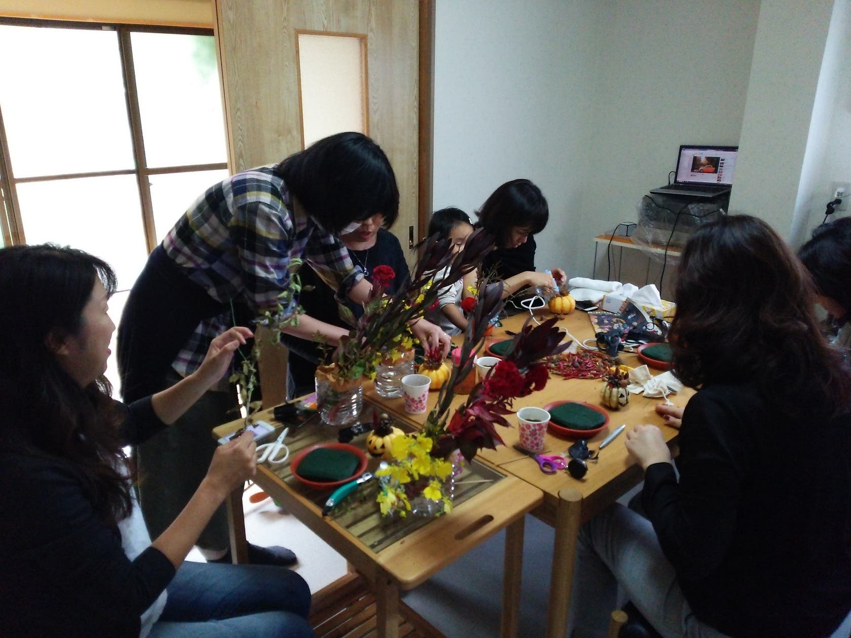 【駐車場有】幅広い用途で利用できる格安レンタルスペース、電源・Wi-Fi、飲食持ち込み可の写真6