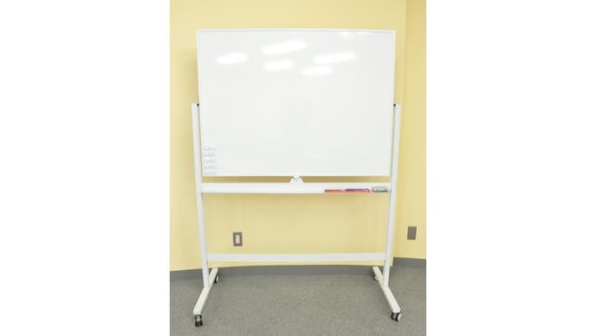 【北浦和】駅チカ便利!窓が多く採光の良い明るい会議室(20~24名)の写真11