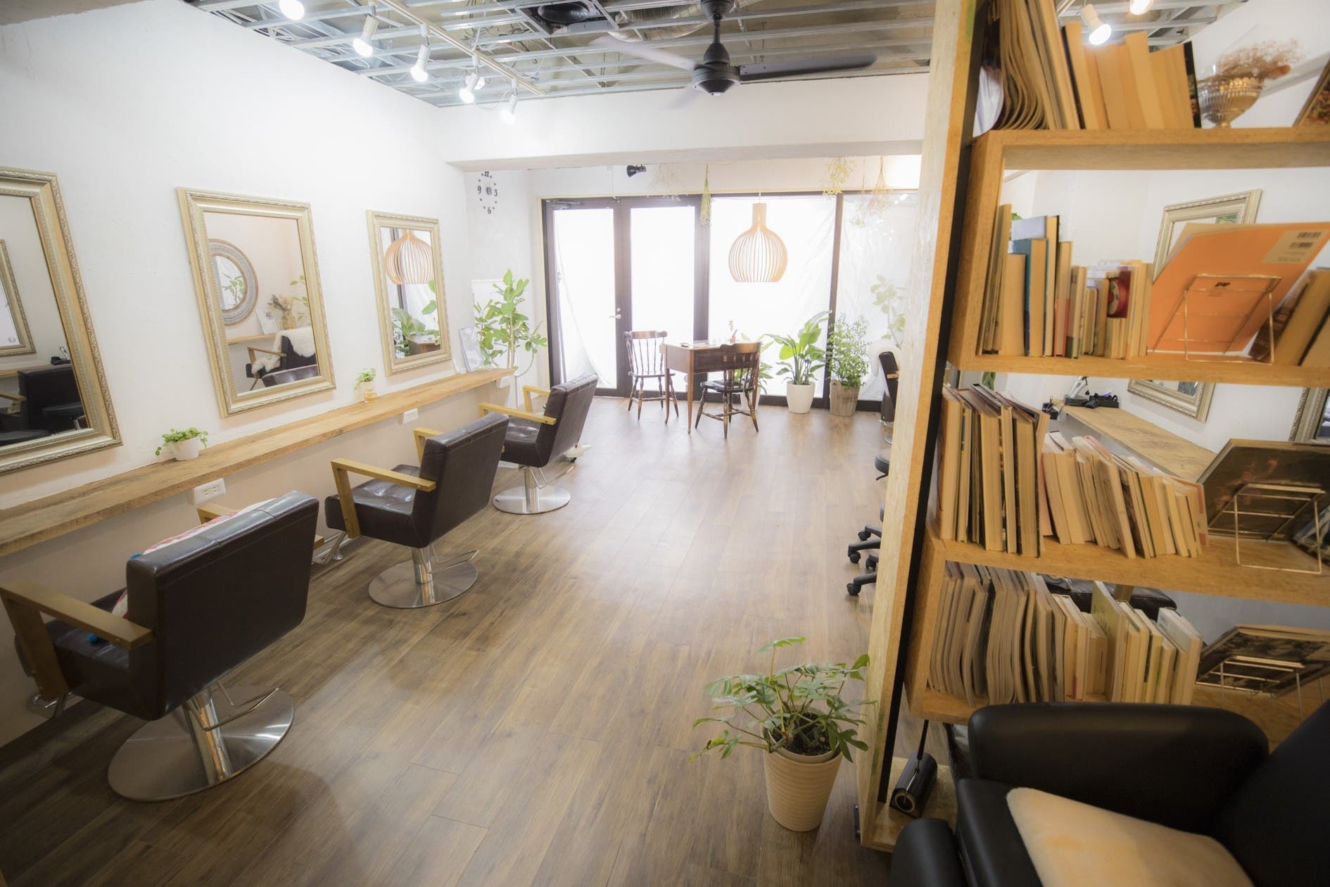 渋谷区恵比寿ガーデンプレイス付近 路面 美容室 駐車場有りの写真5