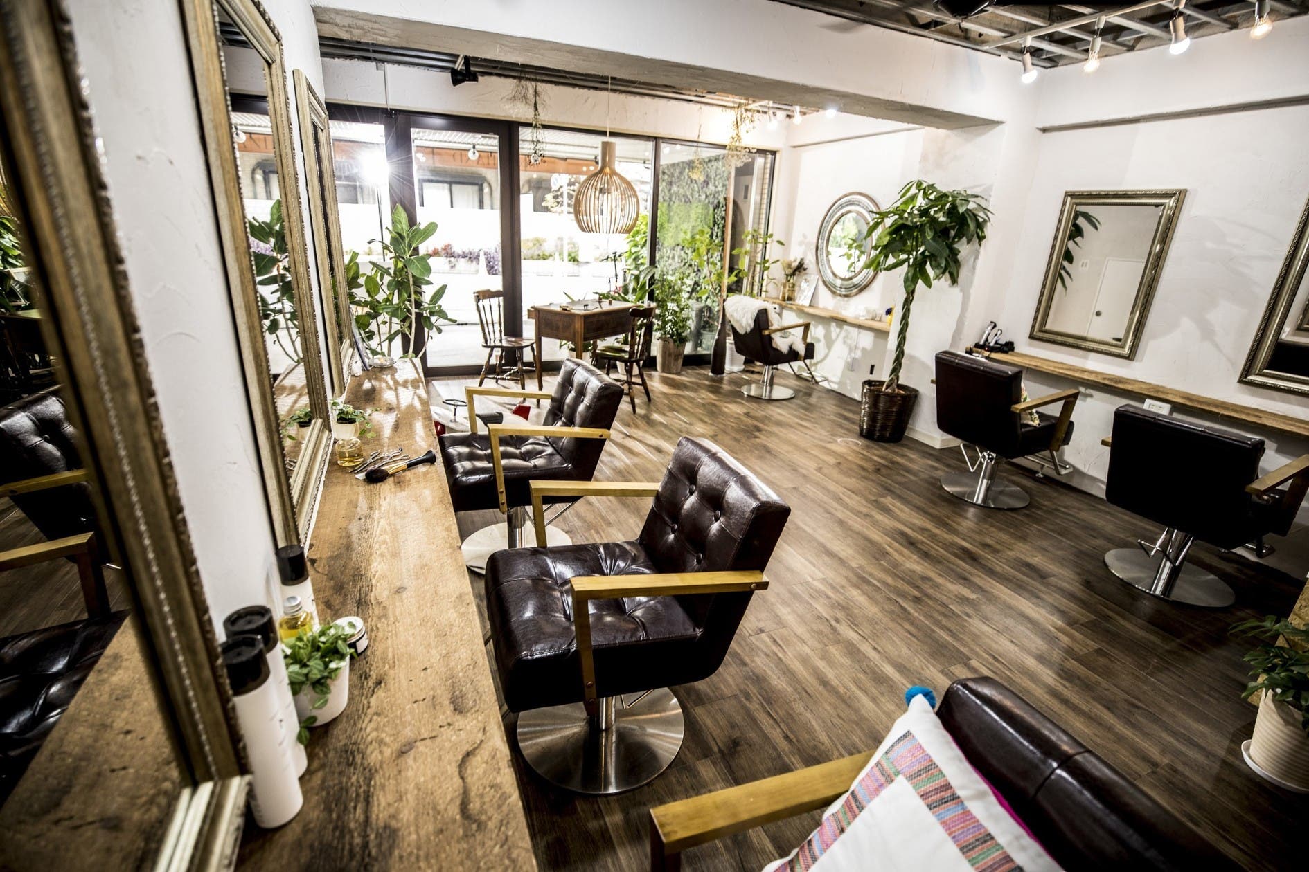 渋谷区恵比寿ガーデンプレイス付近 路面 美容室 駐車場有りの写真6