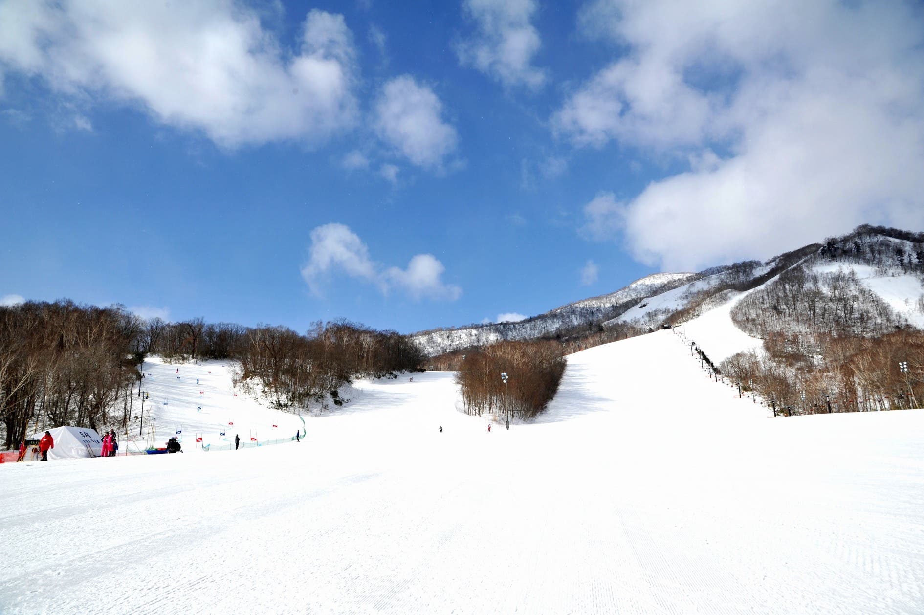 【ウィンター】カルルス温泉サンライバスキー場のレクリエーションゲレンデを貸切！！（３月限定）の写真1