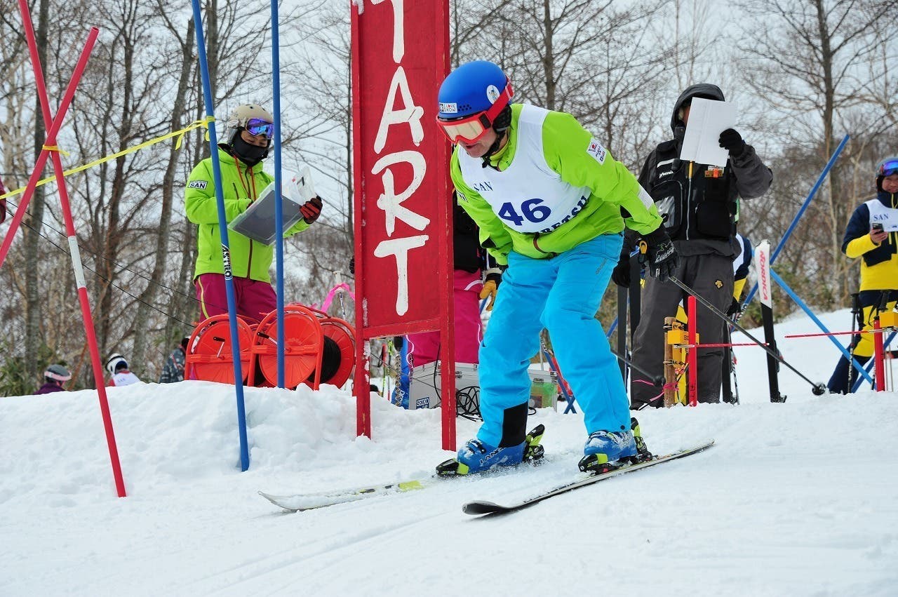 【ウィンター】カルルス温泉サンライバスキー場のナイターゲレンデを貸切！！の写真3
