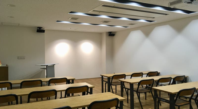【SKセミナールーム】プロジェクター音響完備 着席30人会議,研修,お稽古に！