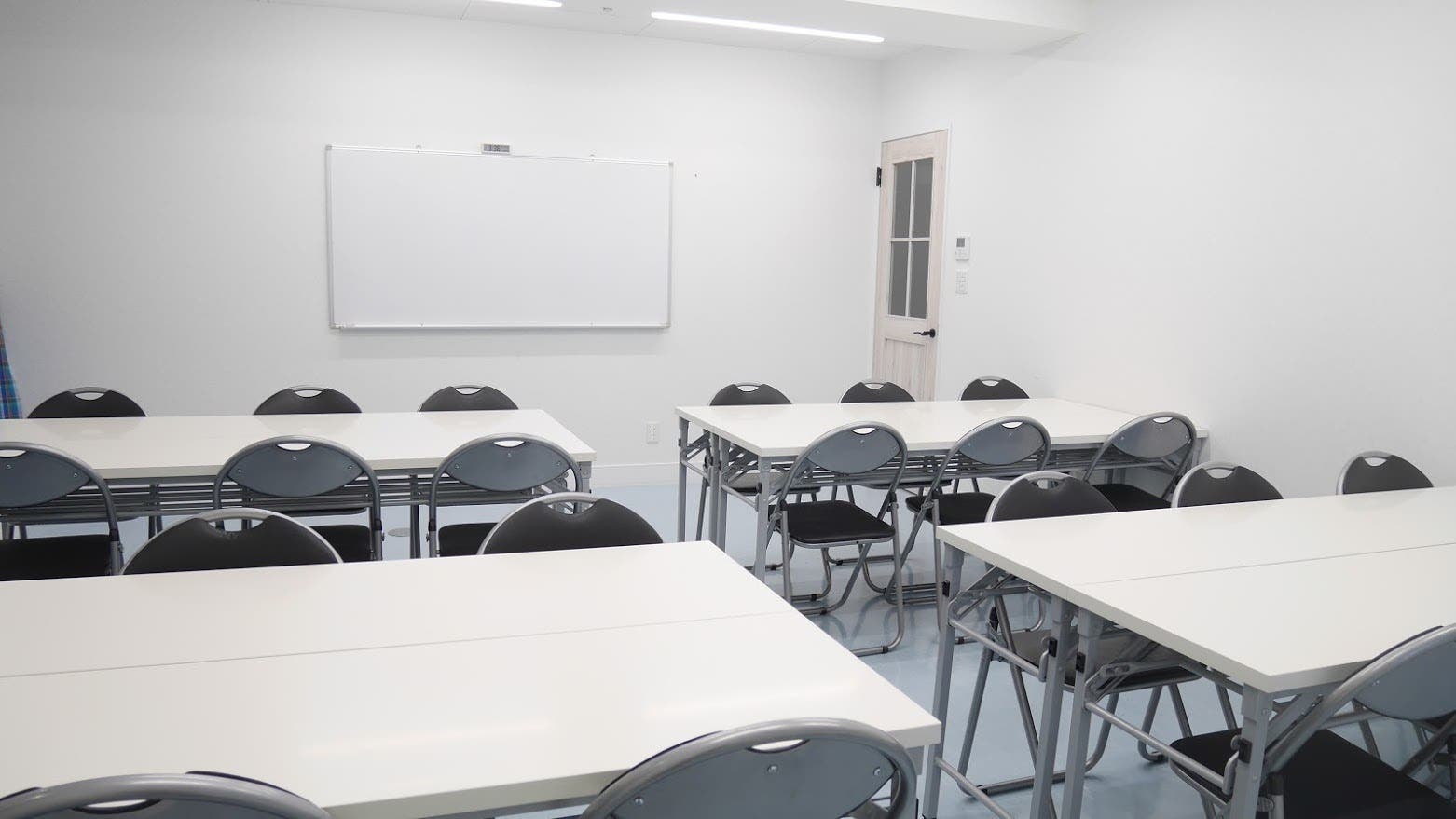 【川口】駅徒歩2分！セミナーや講座におすすめリーズナブル貸し会議室(24名)の写真8