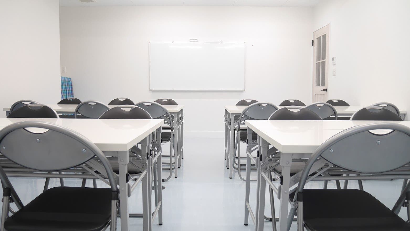 【川口】駅徒歩2分！セミナーや講座におすすめリーズナブル貸し会議室(24名)の写真9