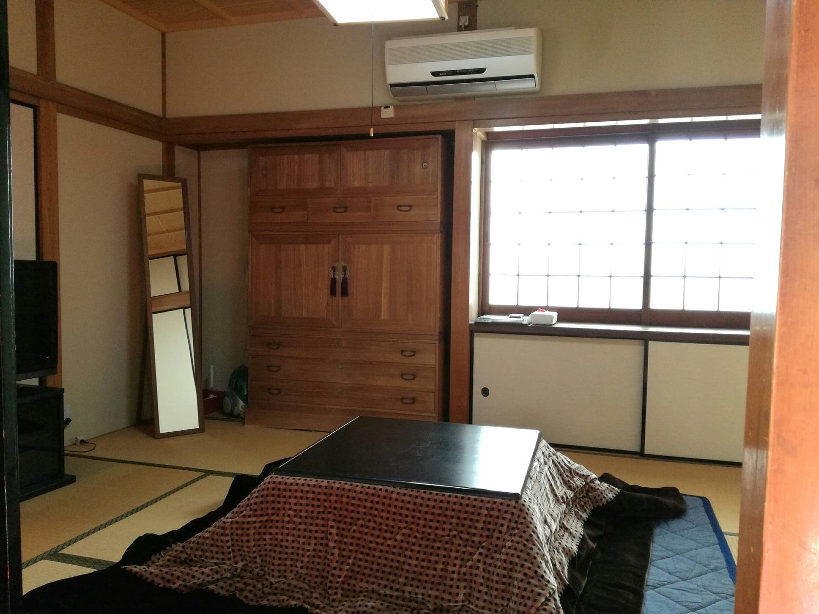 ※プラン見直しました※　築60年一軒家貸切、自然光が降り注ぐ和庭園、清潔、駐車スペース5台の写真16