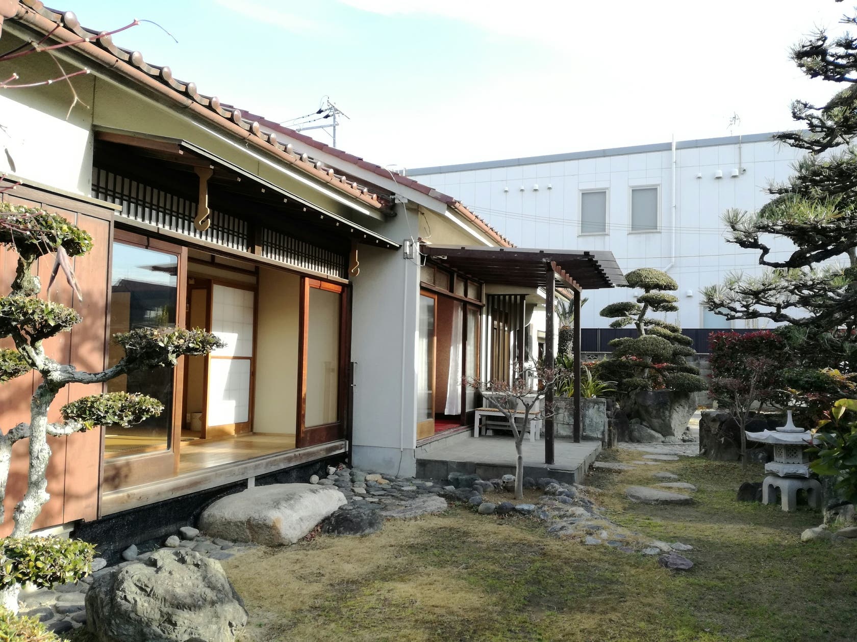 ※プラン見直しました※　築60年一軒家貸切、自然光が降り注ぐ和庭園、清潔、駐車スペース5台の写真6