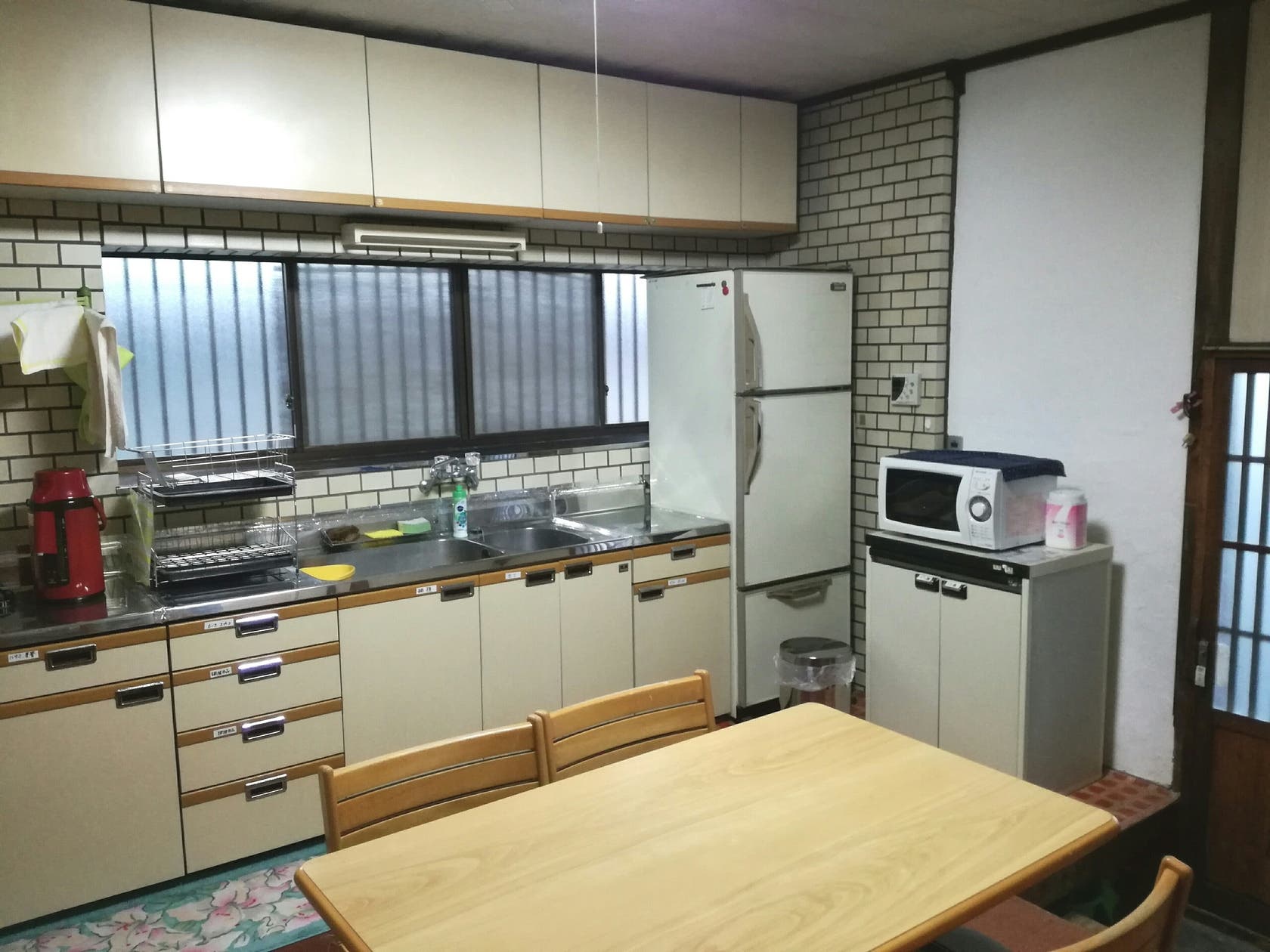 ※プラン見直しました※　築60年一軒家貸切、自然光が降り注ぐ和庭園、清潔、駐車スペース5台の写真21