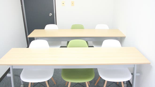 【インボイス対応で経費も安心】◆お気軽会議室心斎橋◆🎯心斎橋駅徒歩1分🎯ネットが速くなりました📣🌈8人収容🌈24時間営業🌈の写真3