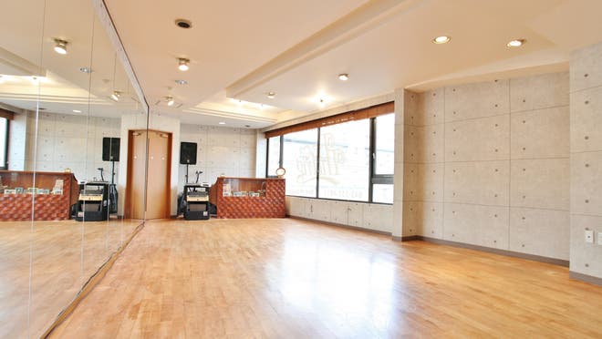 石川町駅から徒歩3分の駅近スタジオ!の写真1