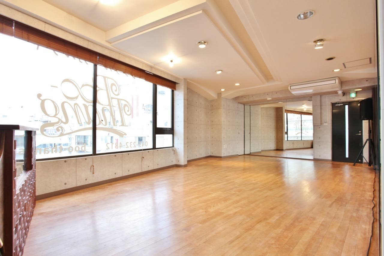 石川町駅から徒歩３分の駅近スタジオ！の写真2