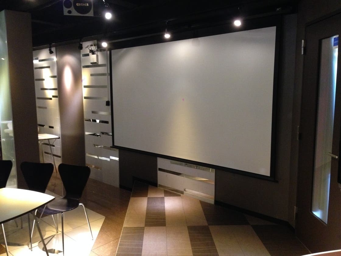 【銀座駅2分】銀座界隈の貸し会議室に飽きたらここ！音響設備と映像設備がバツグンです。の写真5