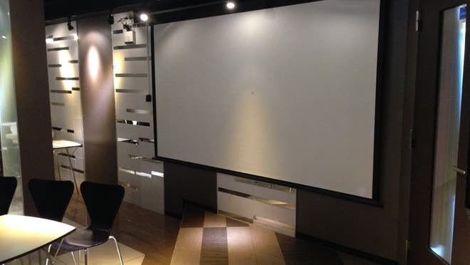 【銀座駅2分】銀座界隈の貸し会議室に飽きたらここ!音響設備と映像設備がバツグンです。の写真5