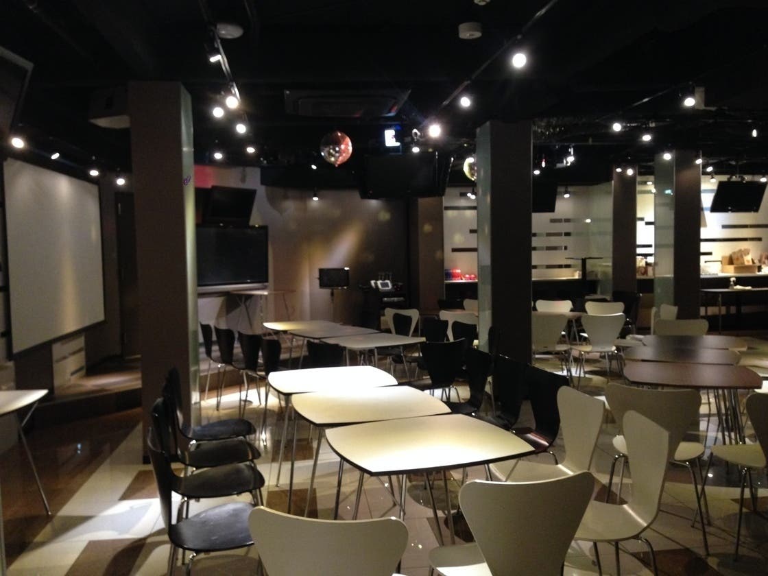 【銀座駅2分】銀座界隈の貸し会議室に飽きたらここ！音響設備と映像設備がバツグンです。の写真6