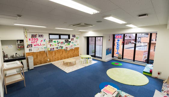 麻布十番商店街内、駅から5分。ヨガ、ピラティス、お子様のイベントに最適。定期利用ご相談下さい(対応日、時間でなくても)の写真1
