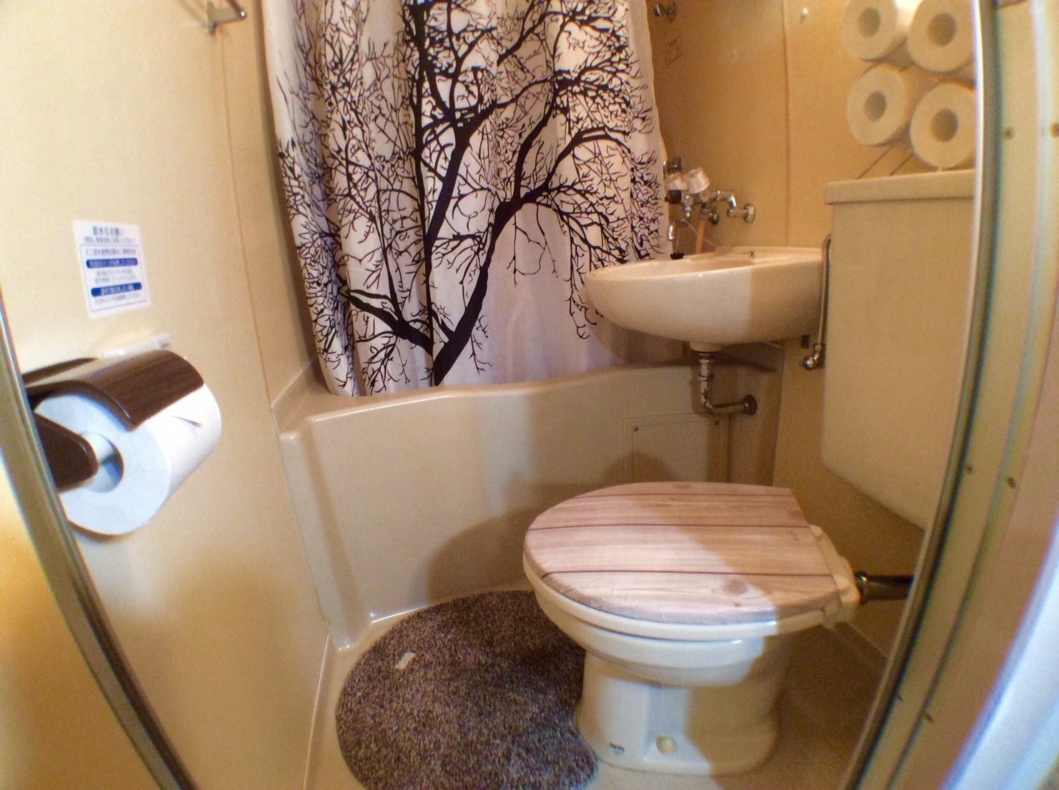 RAKUNA新宿Ⅳ【西新宿駅1分】☆★内装リニューアル！！★☆打ち合わせや小規模会議、WEB会議、オフ会などに♪の写真7