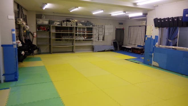 広さ100㎡、天井の高さ2.7m、ドローンも飛ばせます!の写真8