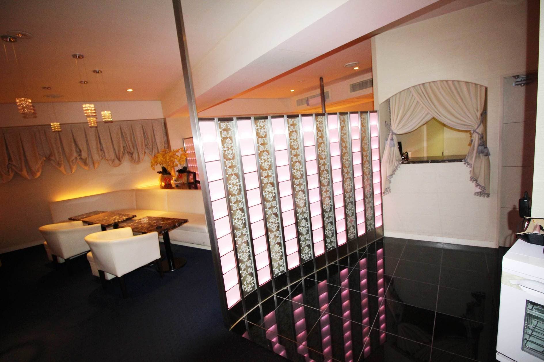 【中央区　銀座駅徒歩2分】50坪の大箱！会員制高級クラブを貸切！！！パーティー・イベント・撮影に最適です！の写真4