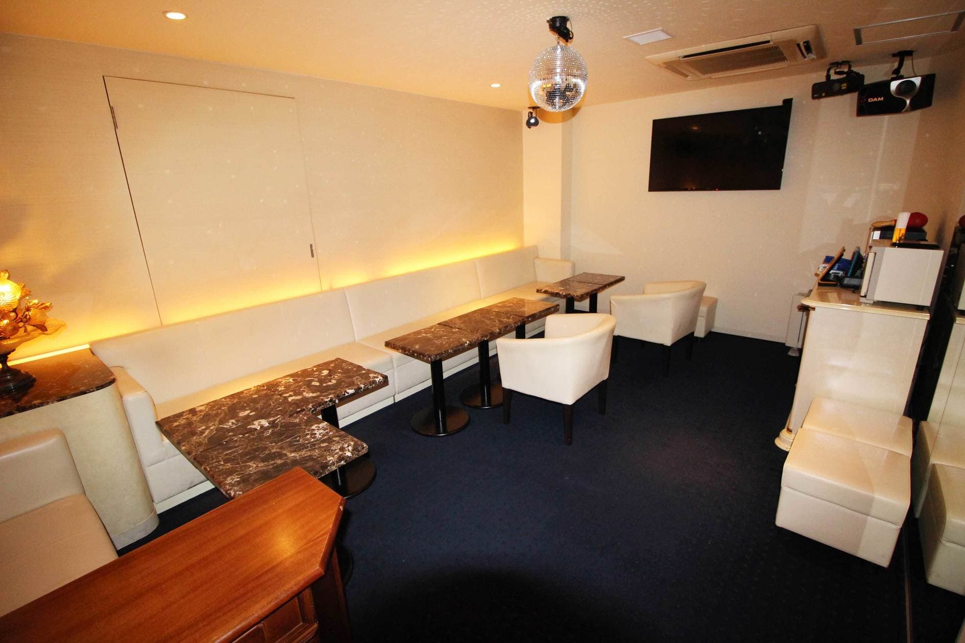 【中央区　銀座駅徒歩2分】50坪の大箱！会員制高級クラブを貸切！！！パーティー・イベント・撮影に最適です！の写真7