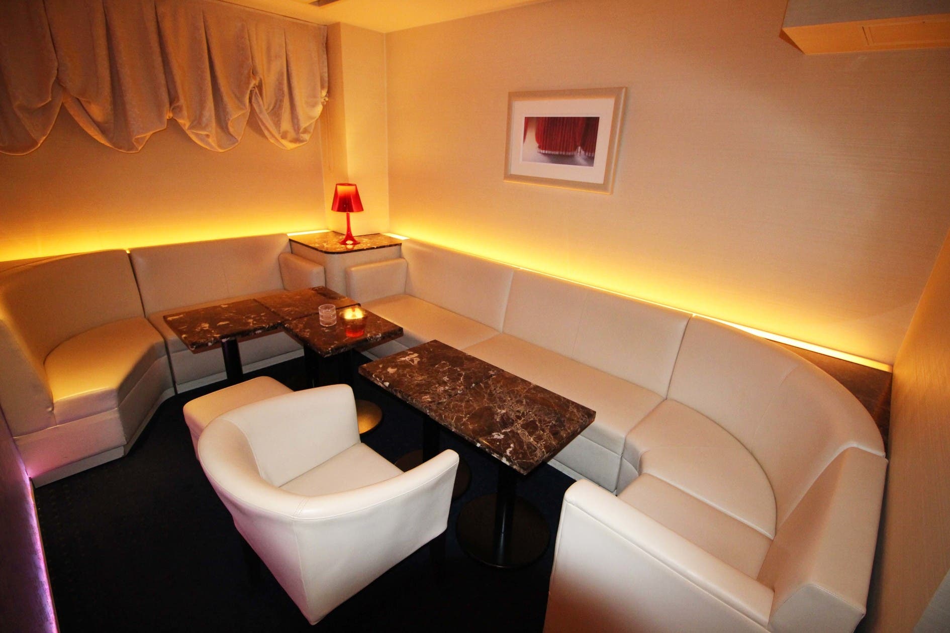 【中央区　銀座駅徒歩2分】50坪の大箱！会員制高級クラブを貸切！！！パーティー・イベント・撮影に最適です！の写真9