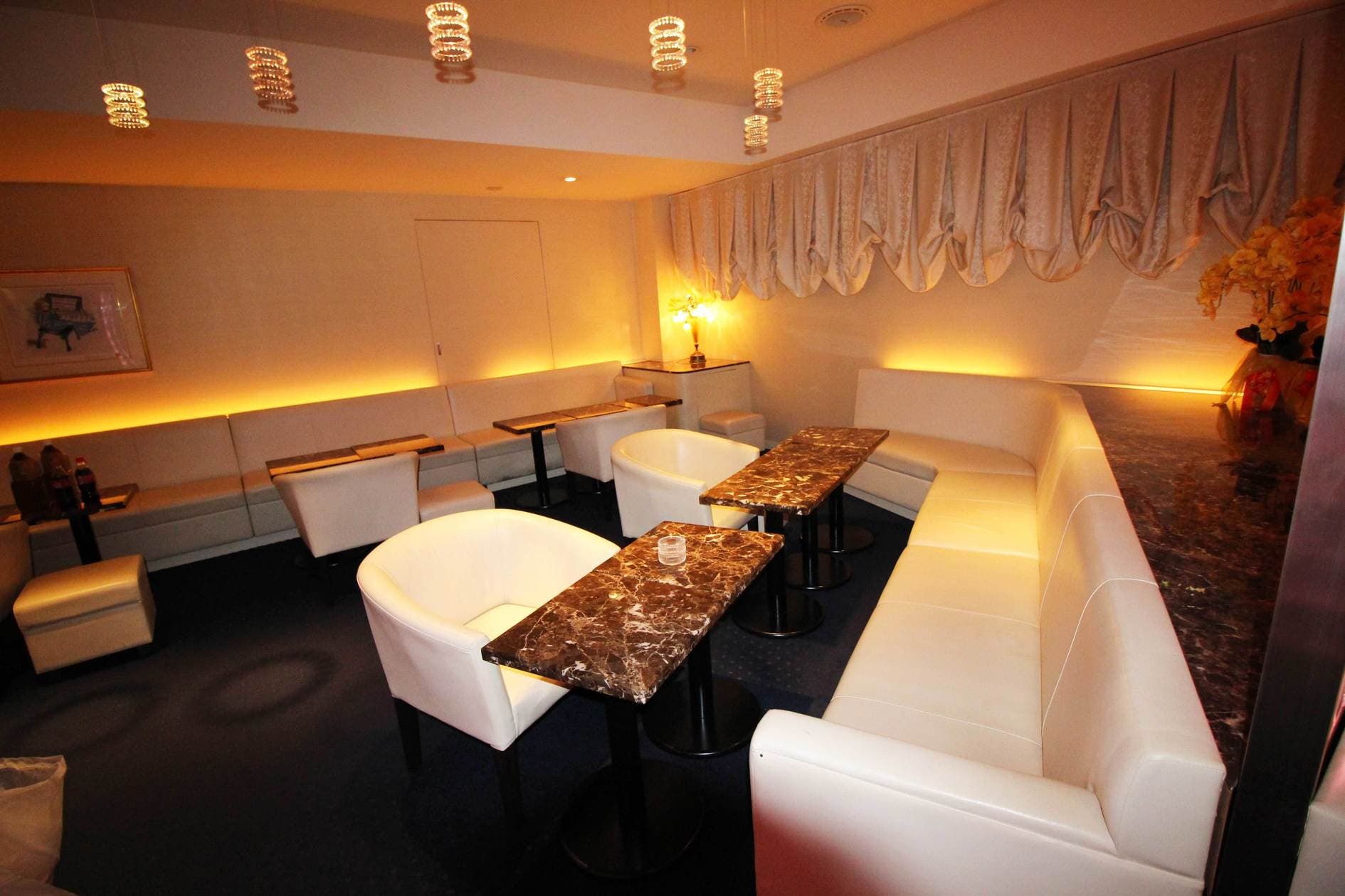 【中央区　銀座駅徒歩2分】50坪の大箱！会員制高級クラブを貸切！！！パーティー・イベント・撮影に最適です！の写真13