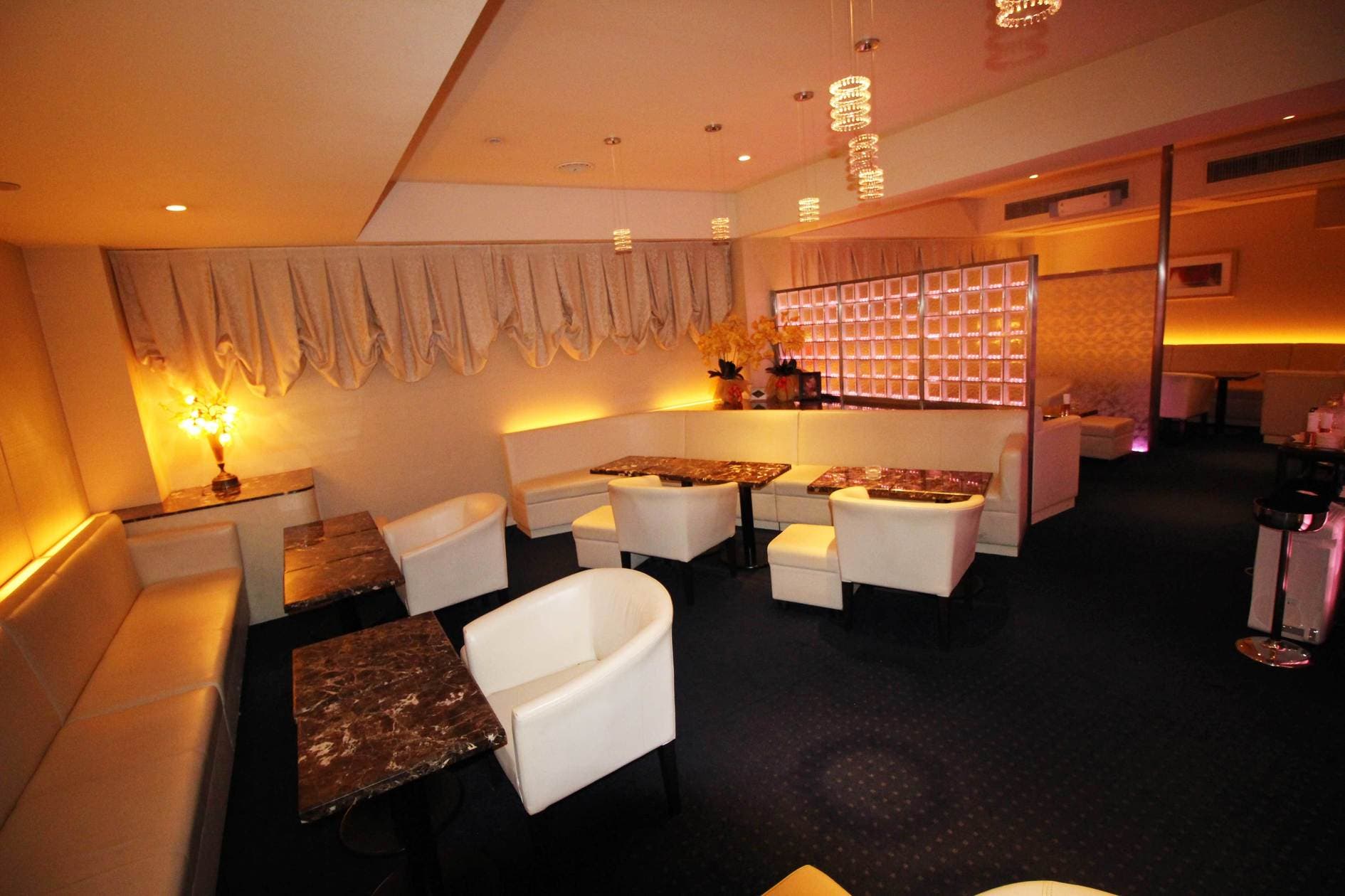 【中央区　銀座駅徒歩2分】50坪の大箱！会員制高級クラブを貸切！！！パーティー・イベント・撮影に最適です！の写真15