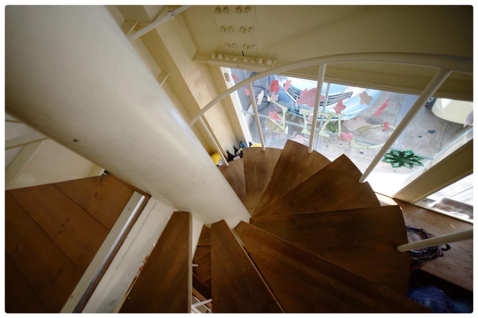 イベント、ライブ、宴会に映画鑑賞会など幅広く使える二階建ての広々カフェスペース🌸　無料駐車場も完備！の写真6