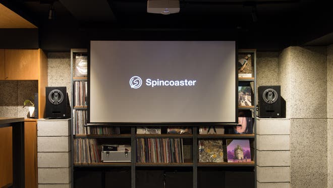 【新宿駅 徒歩8分 代々木駅 徒歩4分】映像・プロジェクター・音楽・DJを使ったパーティ・イベントに最適!楽器の演奏も可能!の写真5