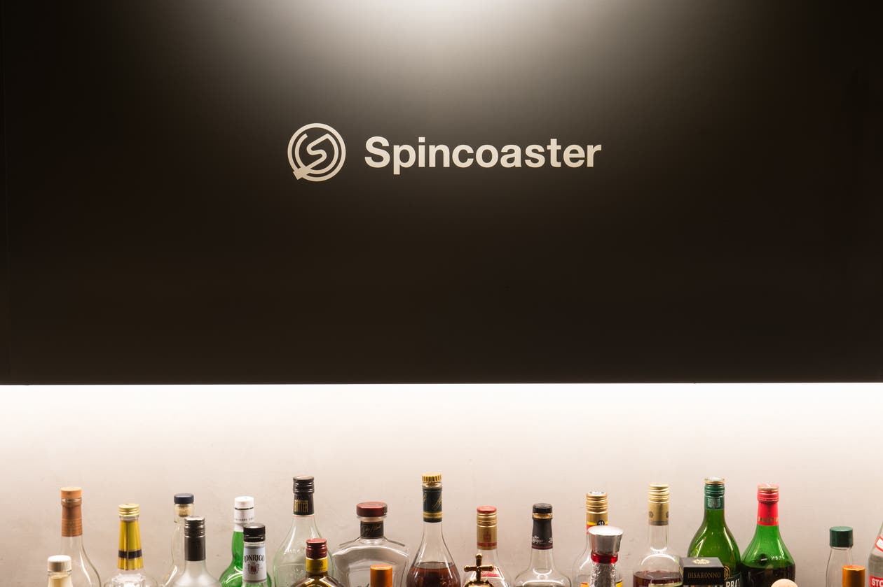 【新宿駅 徒歩8分　代々木駅 徒歩4分】映像・プロジェクター・音楽・DJを使ったパーティ・イベントに最適！楽器の演奏も可能！の写真7