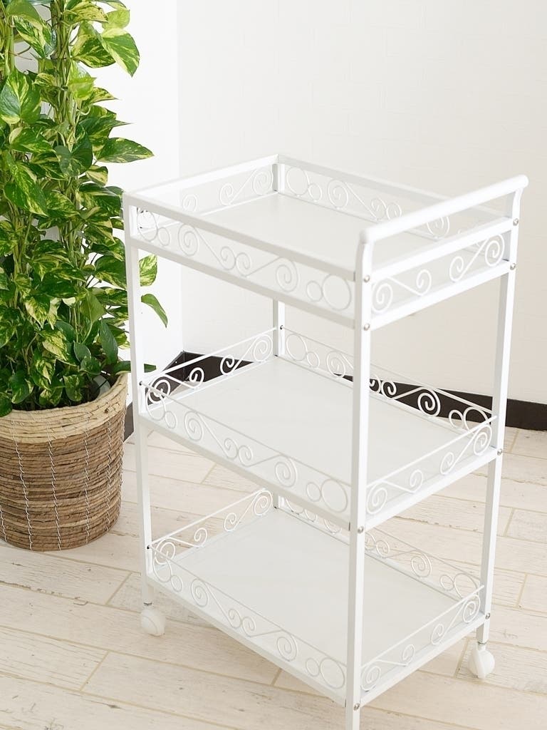 【横浜駅徒歩3分】ネイル専用レンタルサロン「モンレーブ Bブース」卓上ライト・LED &amp; UVライト完備！（貸切ではありません）の写真10