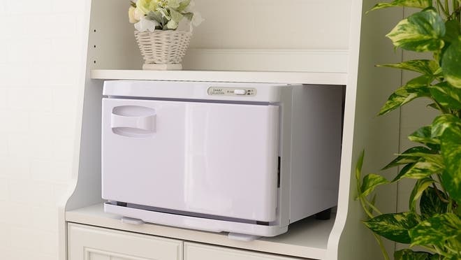 【横浜駅徒歩3分】ネイル専用レンタルサロン「モンレーブCブース」卓上ライト・LED & UVライト完備!(貸切ではありません)の写真13