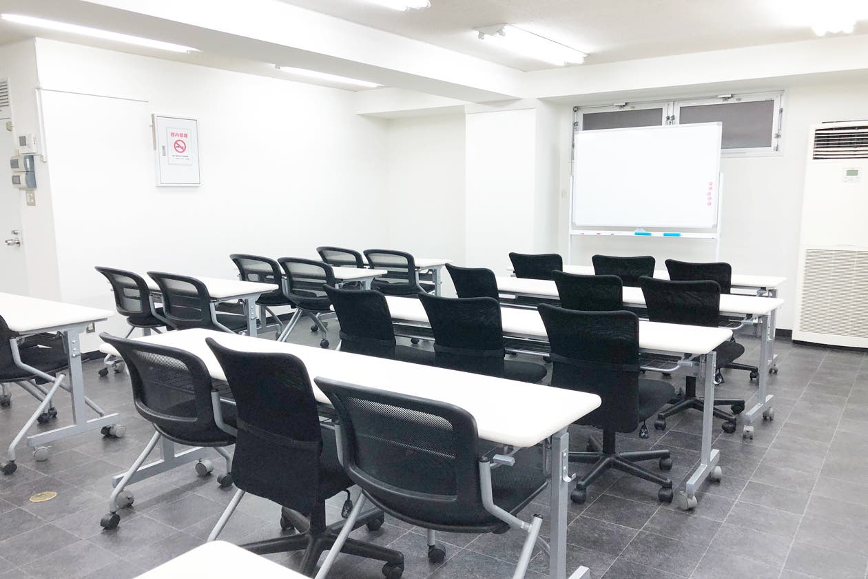 大阪 本町 心斎橋 駅から徒歩4分 駅近 格安 中規模会議室 最大40人着席目安 中規模セミナー会議オフ会など最適なスペースですの写真5