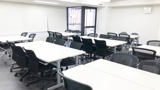 大阪 本町 心斎橋 駅から徒歩4分 駅近 格安 中規模会議室 最大40人着席目安 中規模セミナー会議オフ会など最適なスペースですの写真12